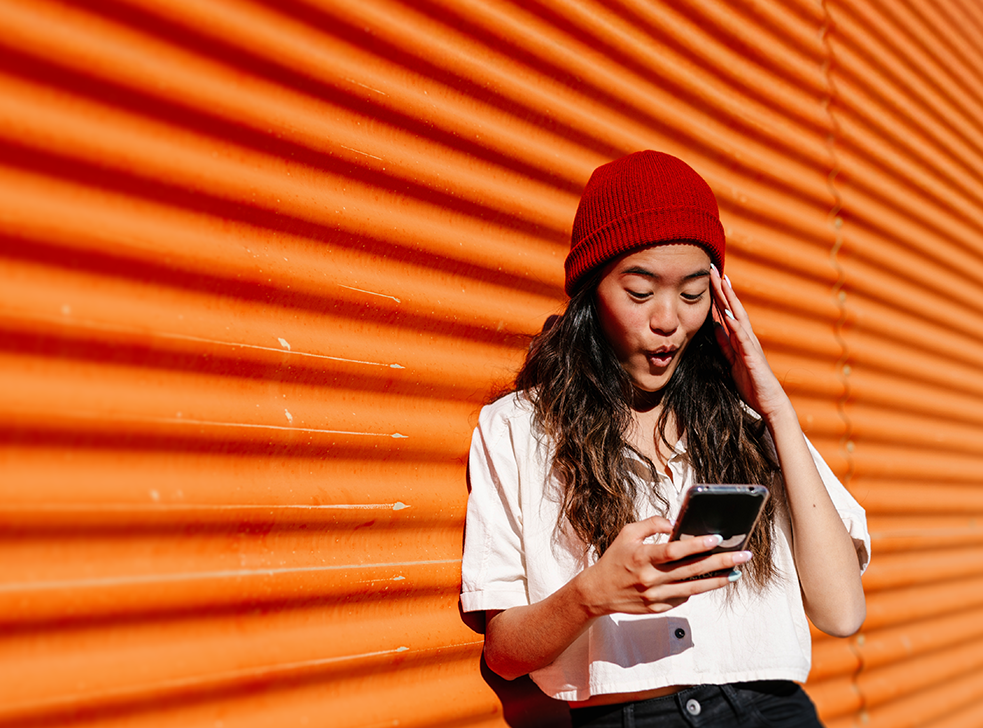 Discover George features | Česká spořitelna