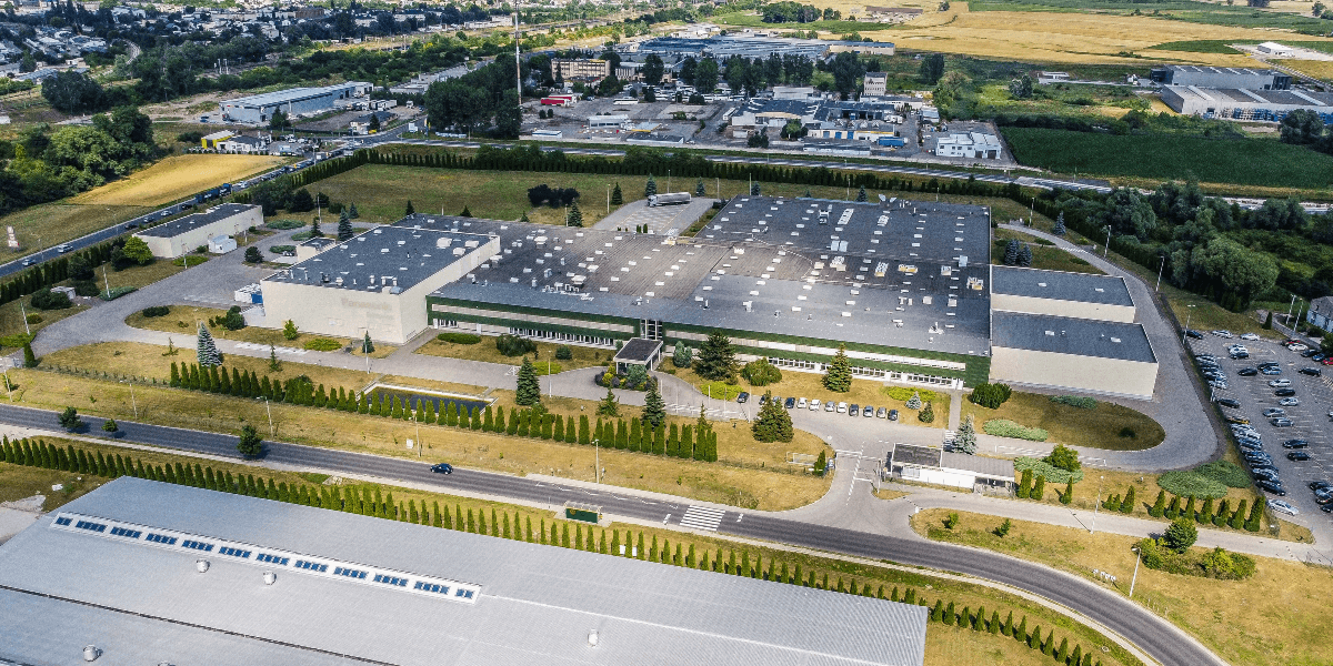 REICO ČS LONG LEASE kupuje centrum na výrobu baterií v Polsku | REICO