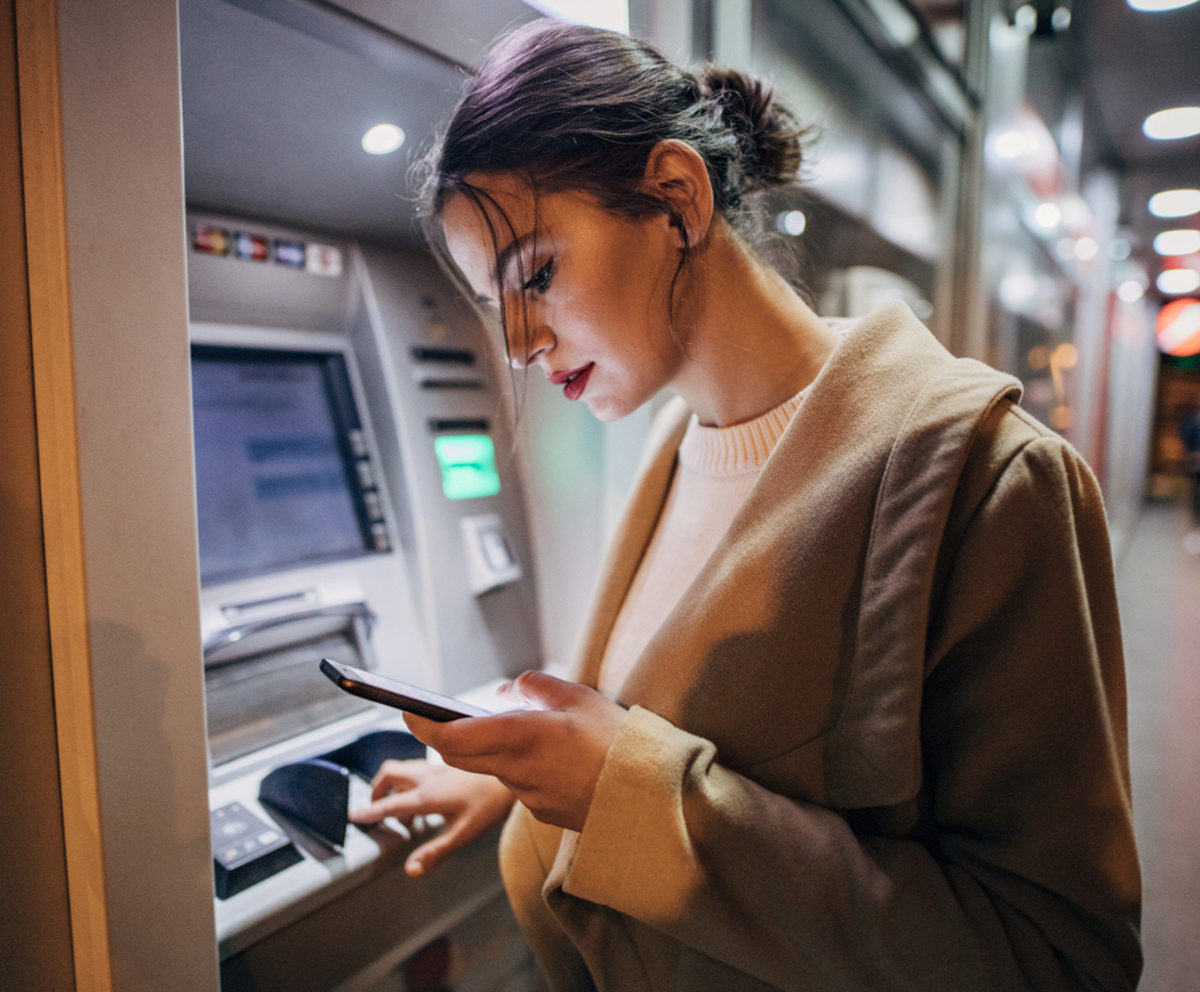 Výber z bankomatu mobilom | Slovenská sporiteľňa